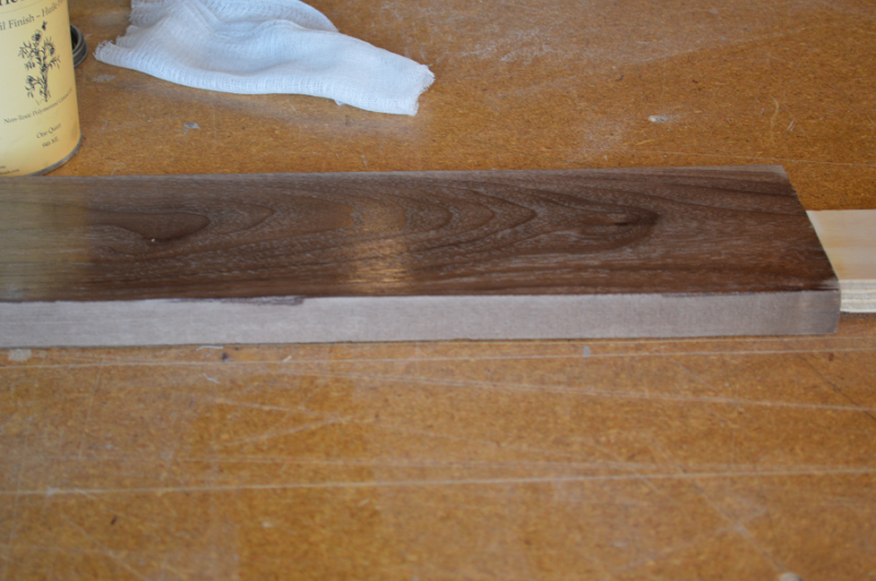 STEP 3: ALLOW FINISH TO PENETRATE WOOD