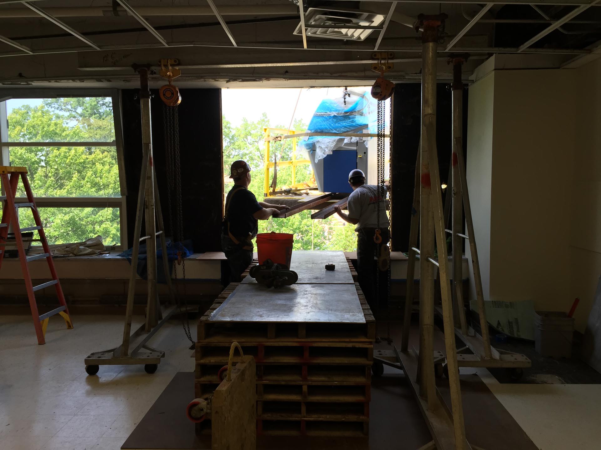 KSU Fashion Building - Shippers Express