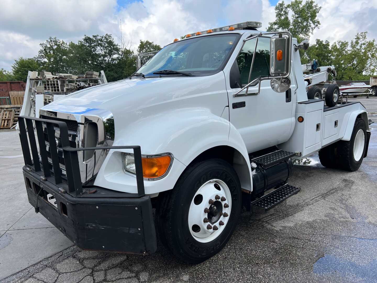 2008 F650 Tow Truck - AMG Truck & Equipment