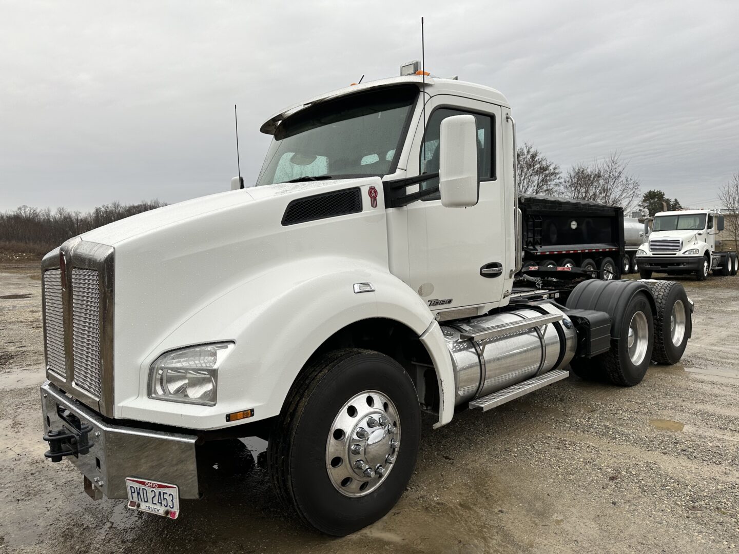 Specialty & Tractors - AMG Truck & Equipment